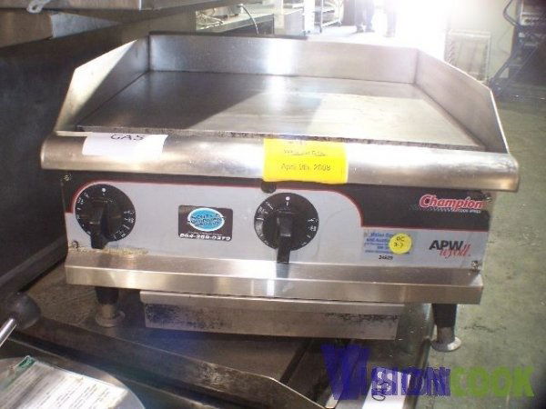 914: APW Champion 24"in. Flat Grill Griddle (GAS)