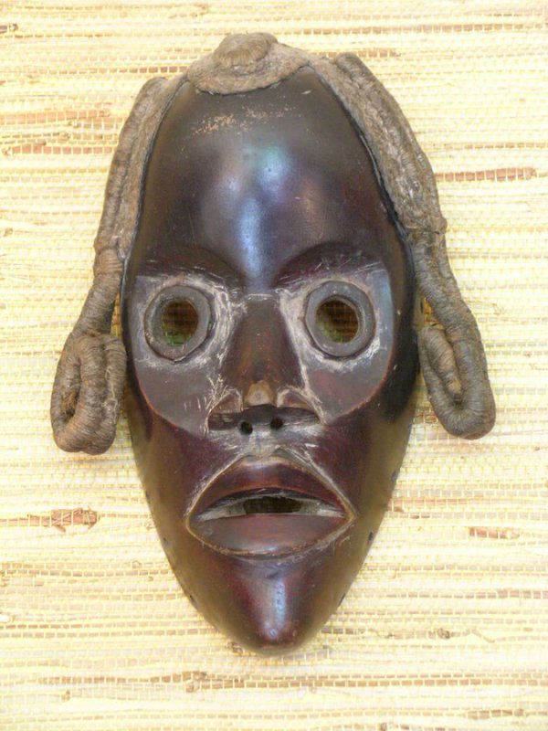 49: AFRICAN DANCE MASK