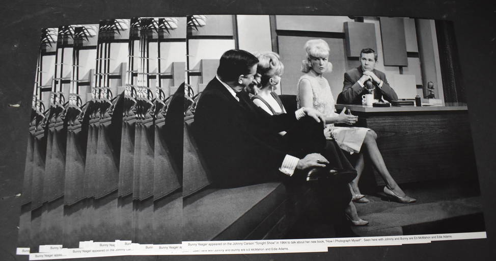 (31) Photos Bunny Yeager On The Johnny Carson Show
