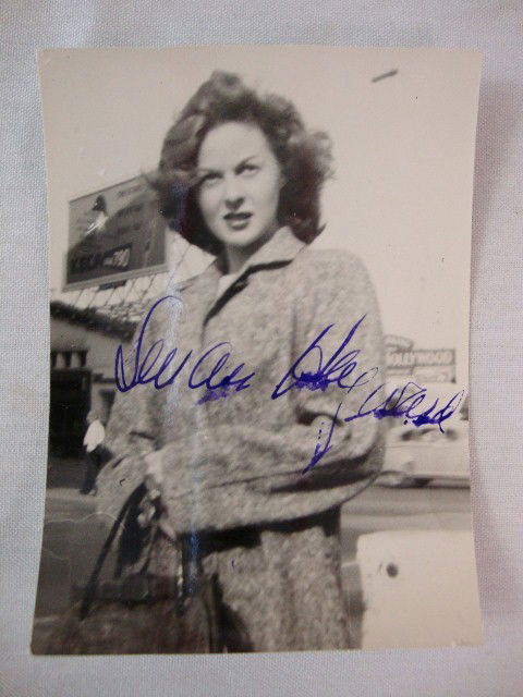 165: SUSAN HAYWARD AUTOGRAPH