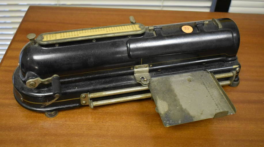 Antique Check Writer. - Oct 15, 2022 | Mid-Hudson Auction Galleries in NY