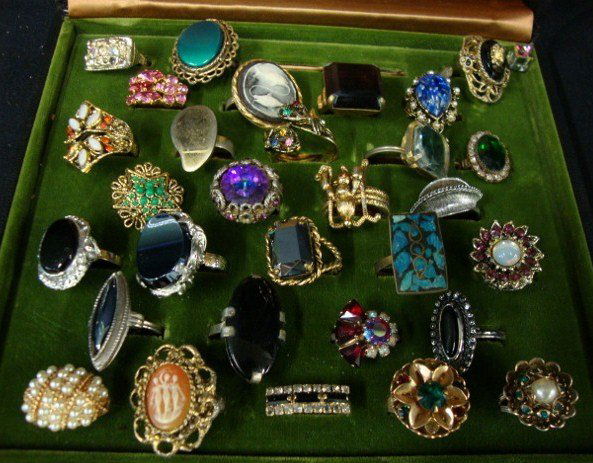 30 Costume Jewelry Rings