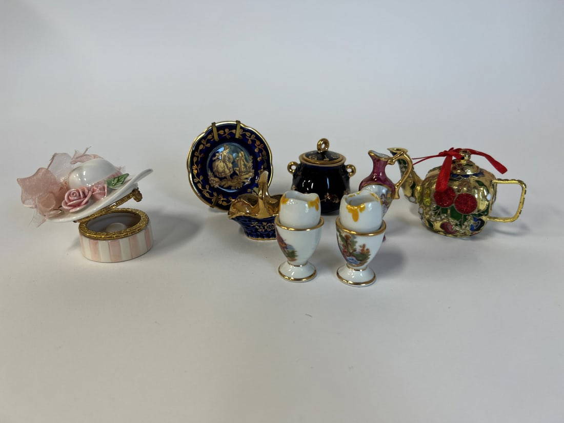 Collectors Lot Of Miniatures Inc Six . French Limoges (8) Auction