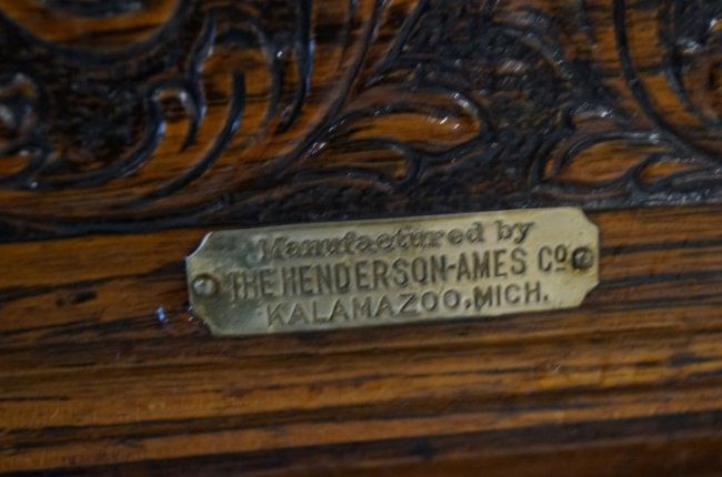 Masonic Royal Arch Triangular Altar : Lot 331