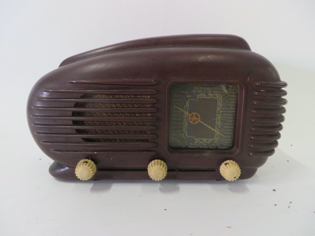 Tesla Vintage Radio