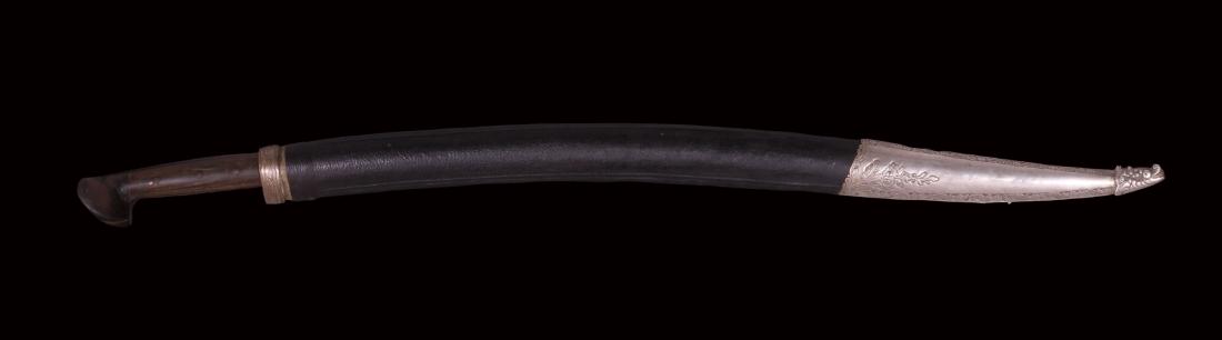 AN OTTOMAN YATAGAN SWORD WITH SCABBARD, 19TH CENTURY