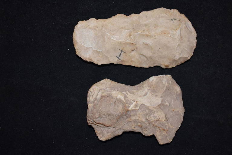 Missouri Flint Axe And Spade, Longest 4.1/8 Inches