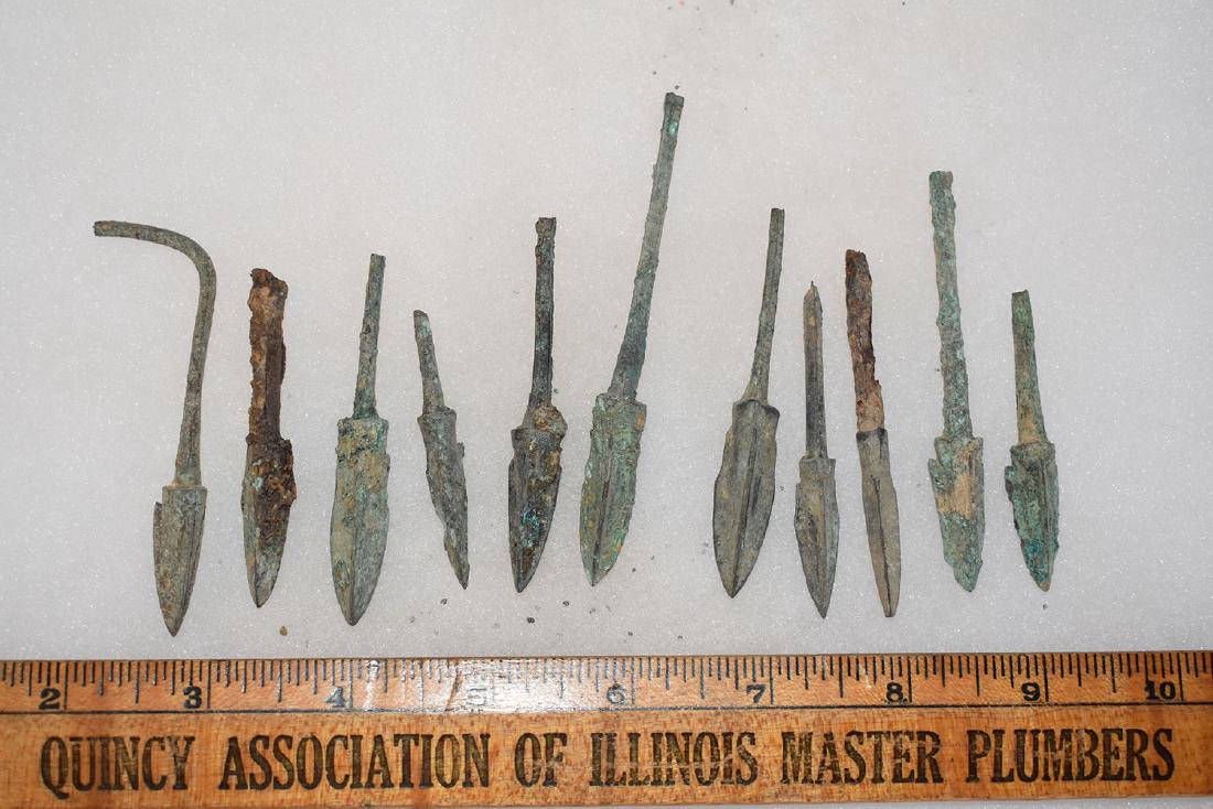 Lot Of 11 Bronze Age Roman Arrowheads
