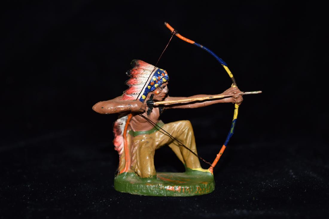 Elastolin Indian Kneeling Shooting Bow Toy Germany