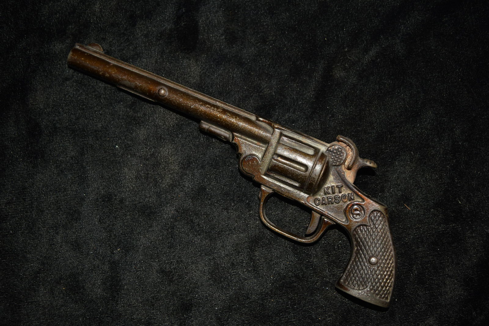 For Auction: Rare Vintage 1923 Kit Carson Cast Iron Toy Cap Gun, (#0055 ...