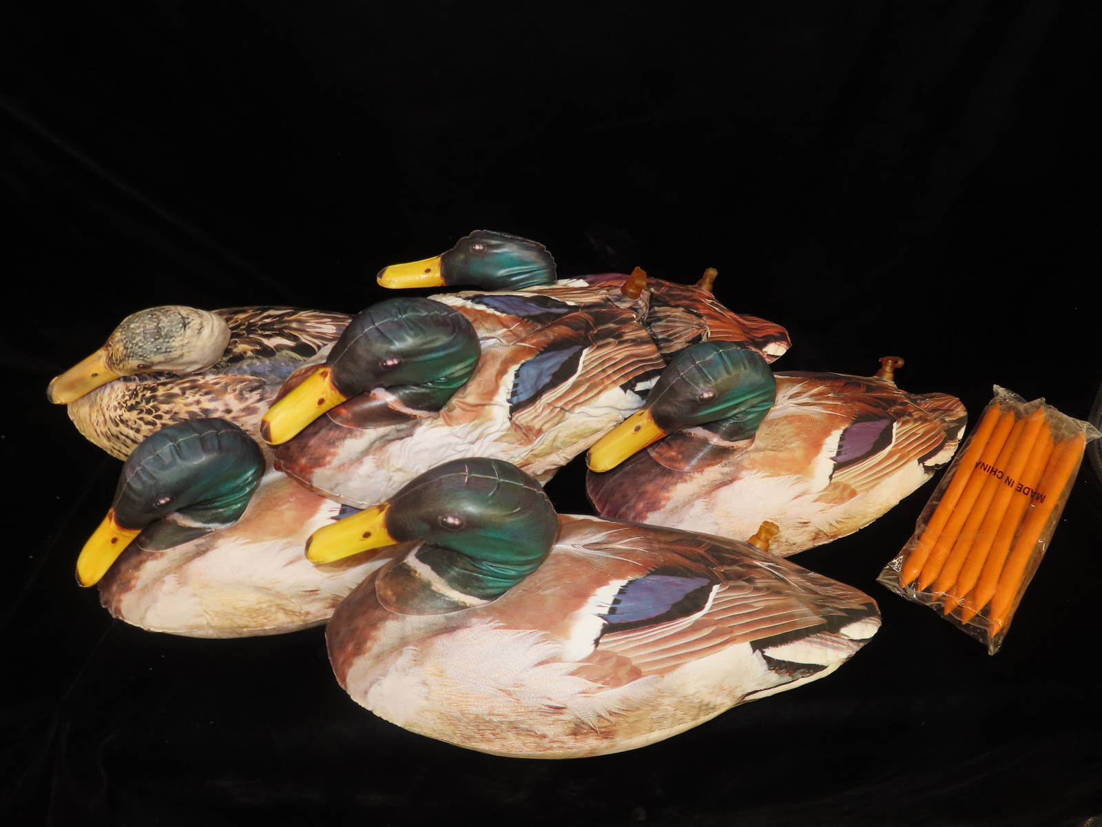 6 Vintage Featherlites Inflatable Decoys, W/stakes, Ex Briscoe ...