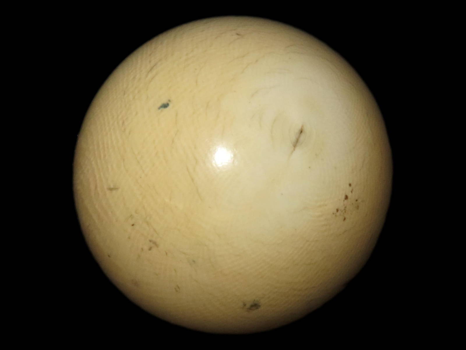 Rare Antique Solid Ivory Cue Ball, Great Graining Auction