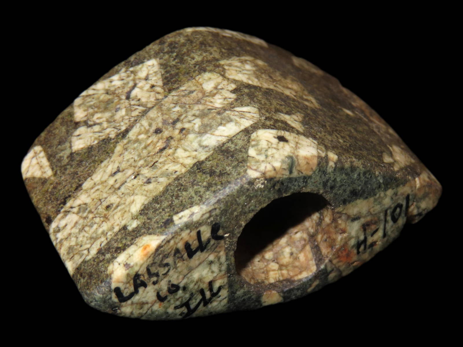 2" Porphory Bannerstone Found In Lasalle Co. Illinois Auction