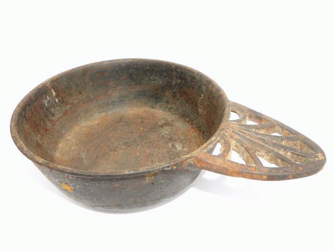 Primitve Cast Iron Porringer