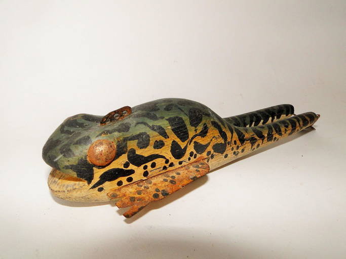 FOLK ART PAINTED WOODEN FROG DECOY - Mar 05, 2022 | D.L. Straight ...