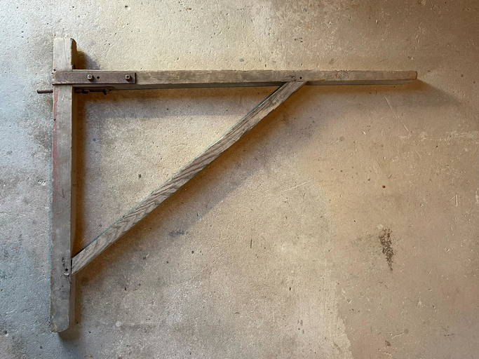 LARGE PRIMITIVE WOODEN CRANE (#0318) on Dec 03, 2022 | D.L. Straight ...