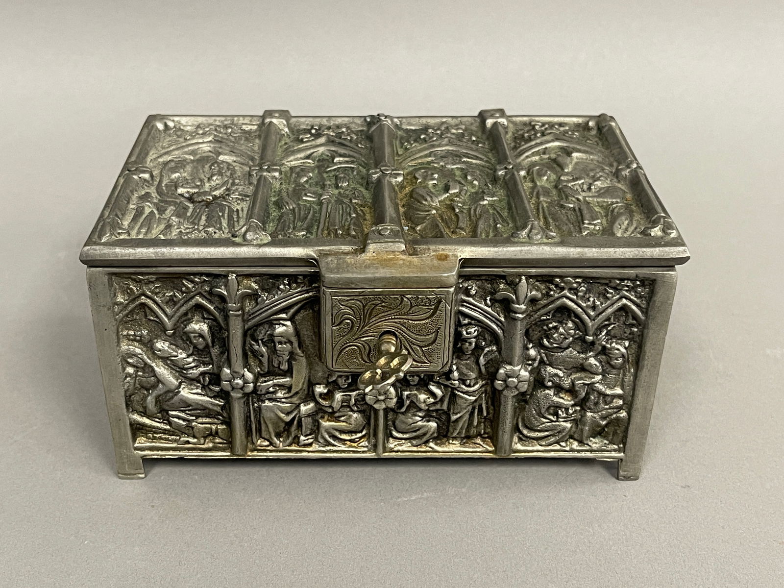 Small Decorative Lock Box Auction