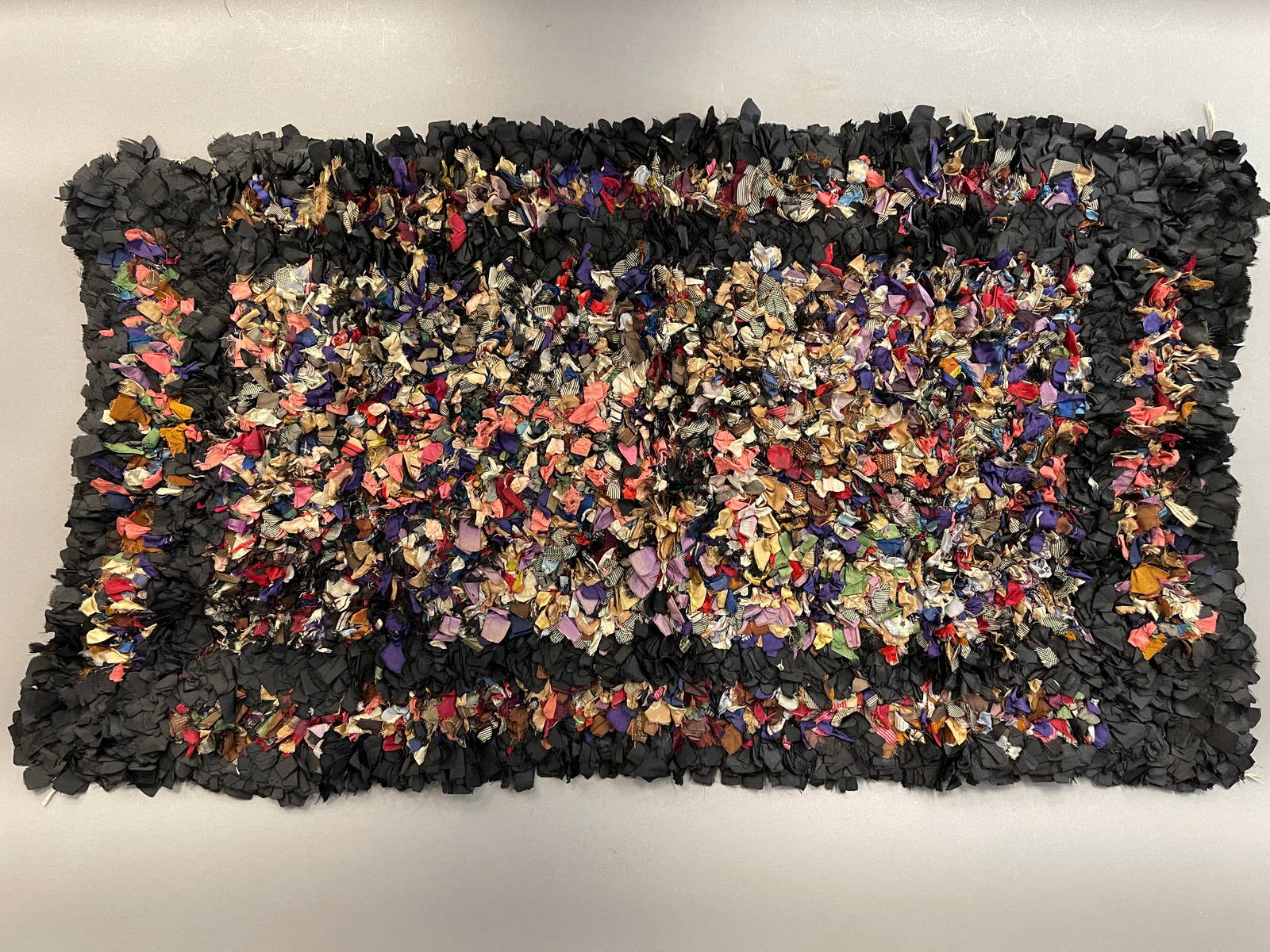 Early Shaker Silk Shag Confetti Rug On Knitted Cotton String Foundation ...