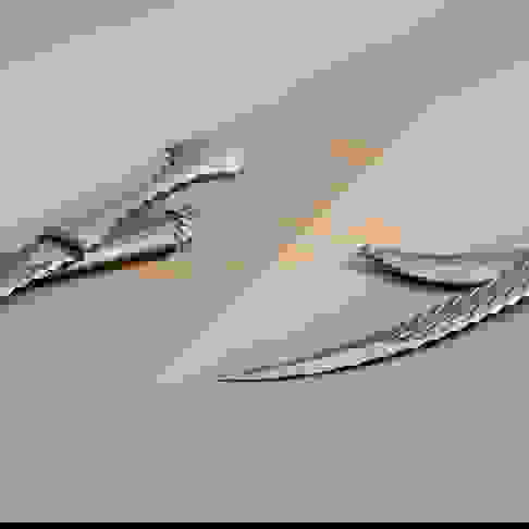 A Vintage Mughal Style Gilded Damascus Steel Blade Dagger (khanjar) With Gilded Steel Scabbard ...