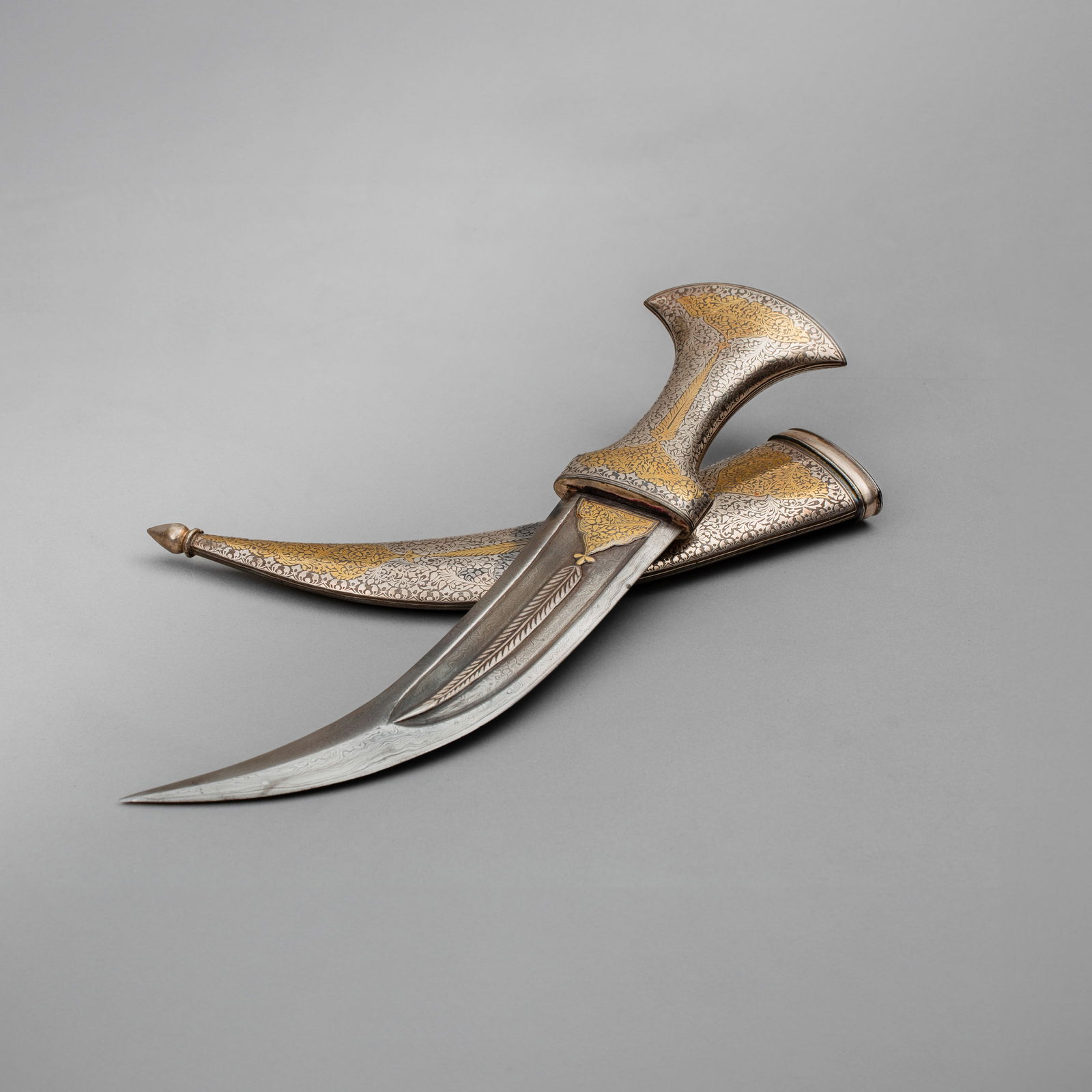 A Vintage Mughal Style Gilded Damascus Steel Blade Dagger (khanjar ...