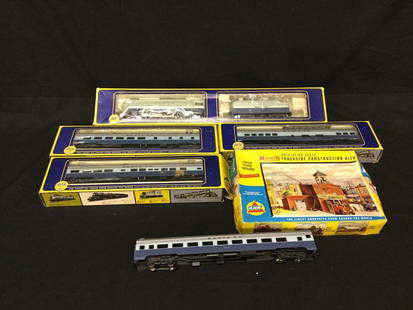 Five Piece Ho Scale Ahm Train Set With Ahm Trackside