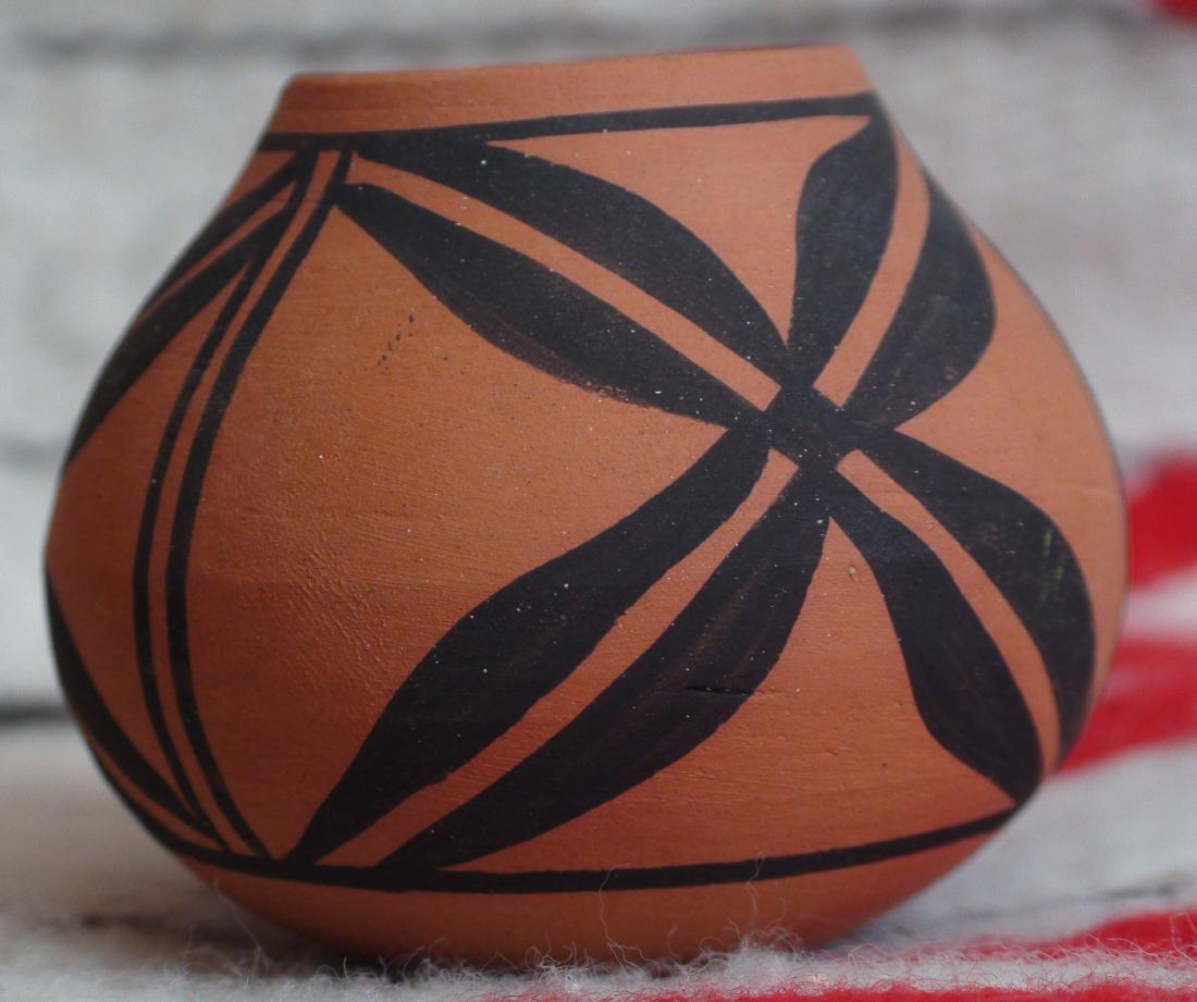 Native American Tigua Pueblo Pottery Mini Vase