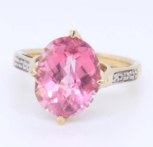Fantastic Yellow Gold Pink Topaz Ring With Diamond Aacents