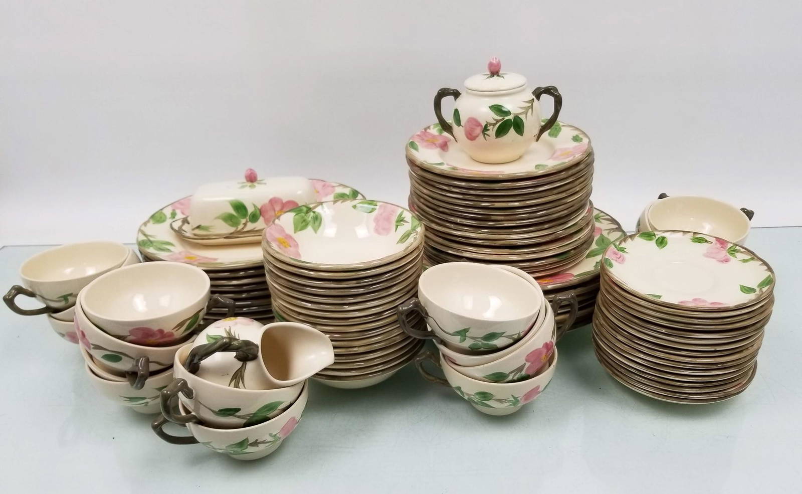 Franciscan Ceramics By Gladding, Mcbean & Co. Dinnerware Set Auction