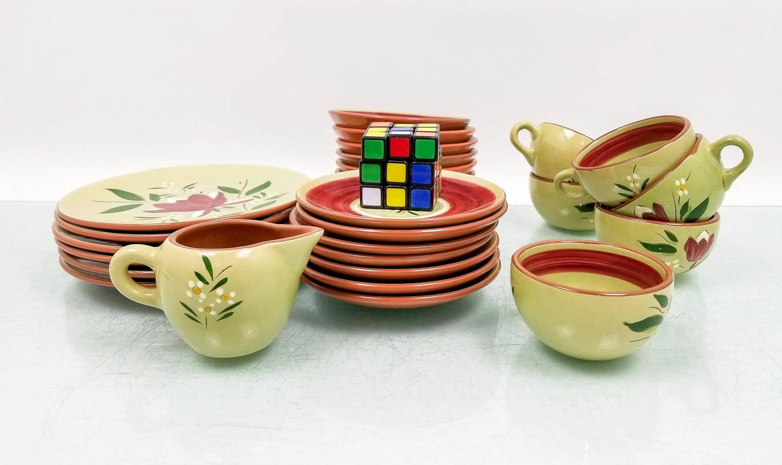 Stangl "magnolia" Ceramic Dinnerware Auction