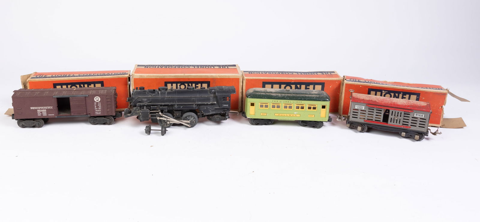 Four Vintage Lionel Trains In Box Auction