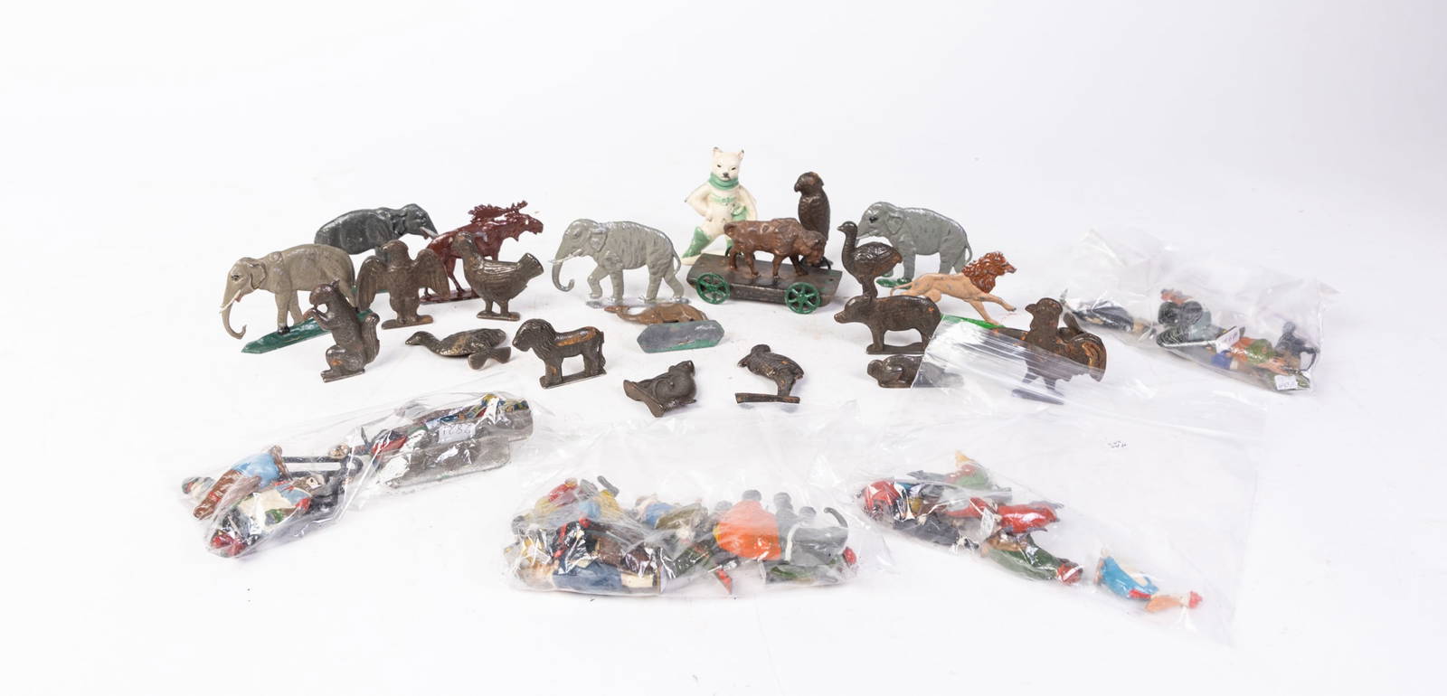 Vintage Lead Miniature Animal Figurines Auction