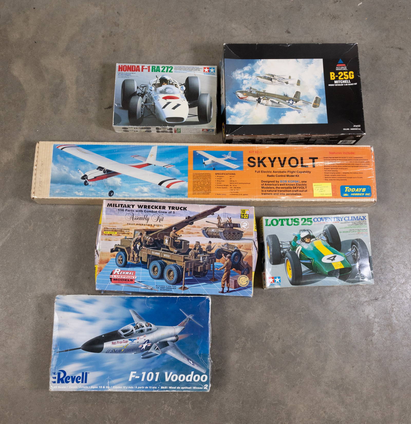 Model Building Kits Auction