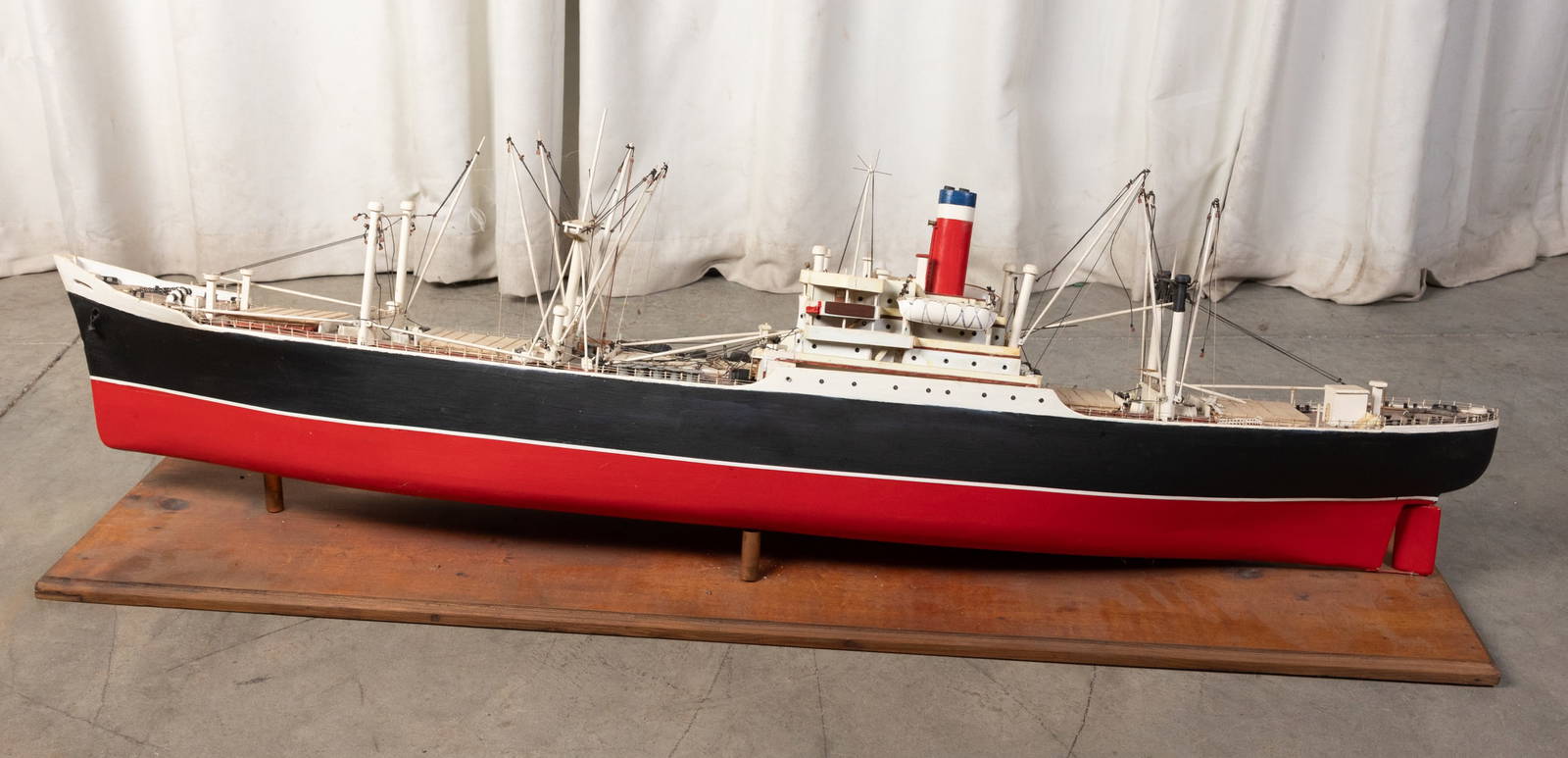 Large Model Ship Auction
