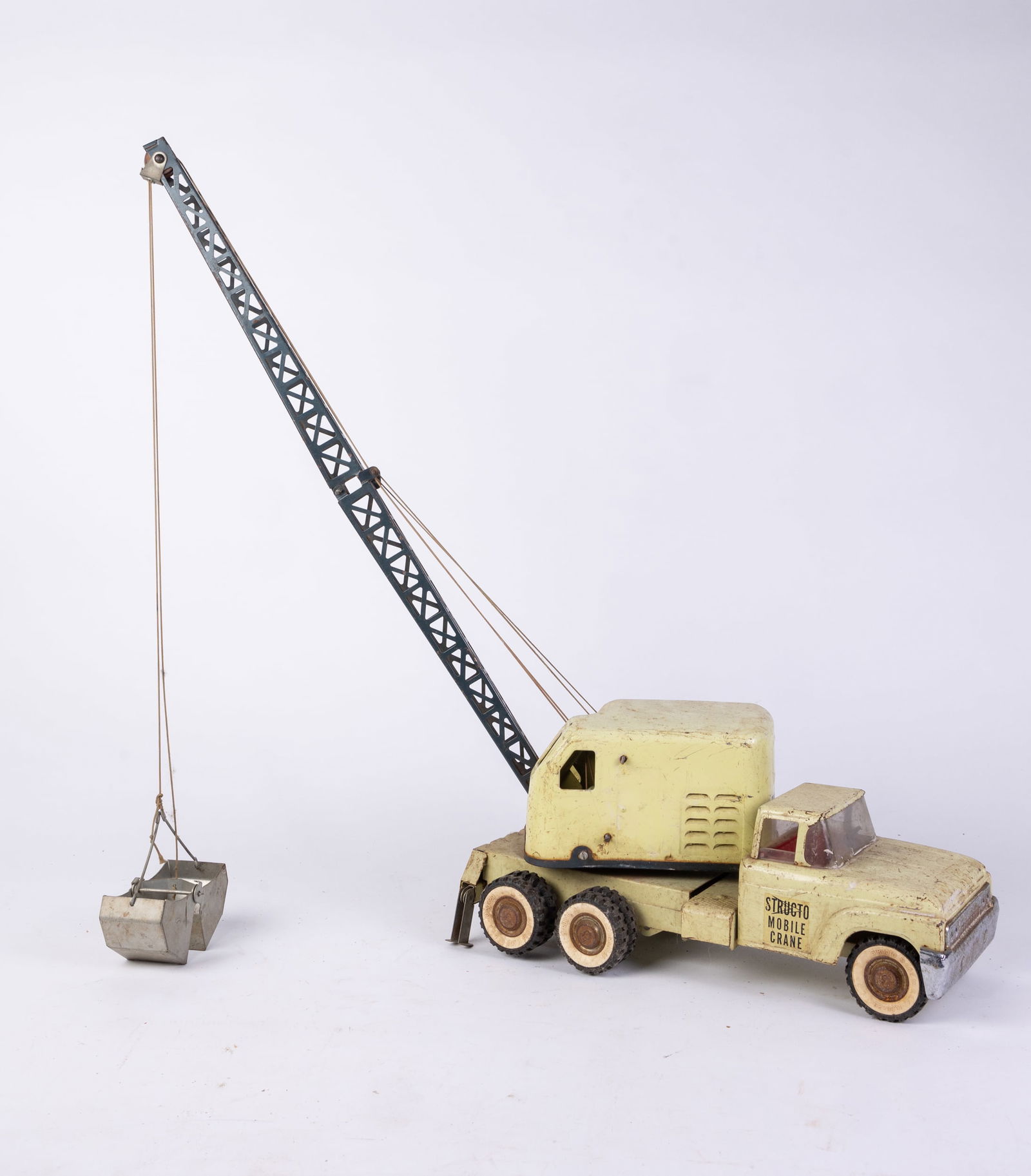 1960's Structo Mobile Crane Auction