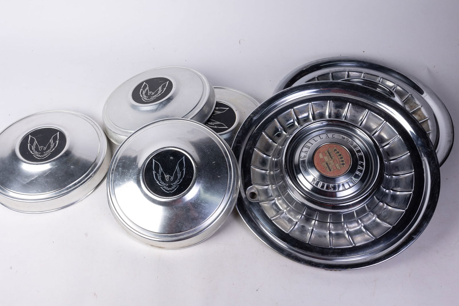 Vintage Hubcaps Auction