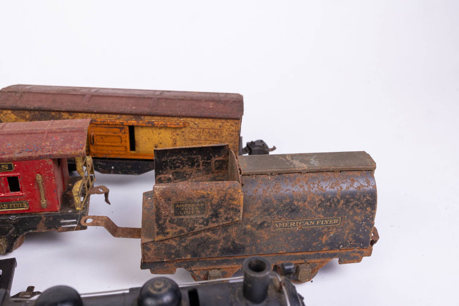 Vintage Tin Lionel Model Railroad Trains Auction