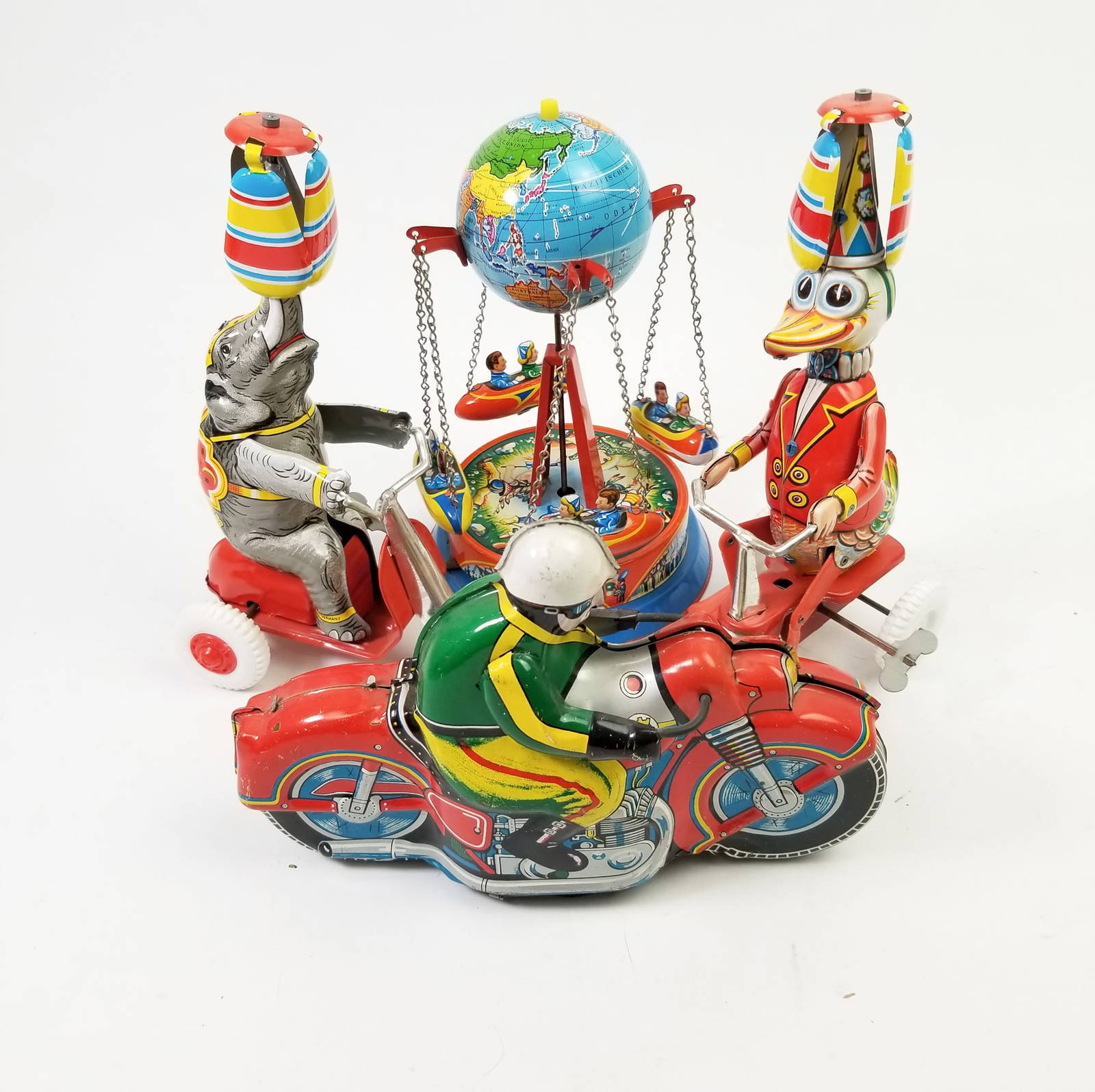 Vintage Wind Up Tin Toys Auction