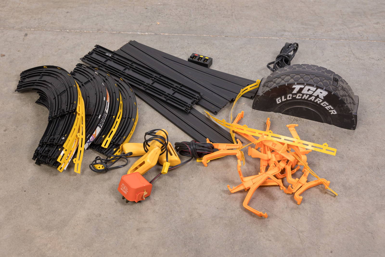 Vintage Tcr Glo-charger Race Set Auction