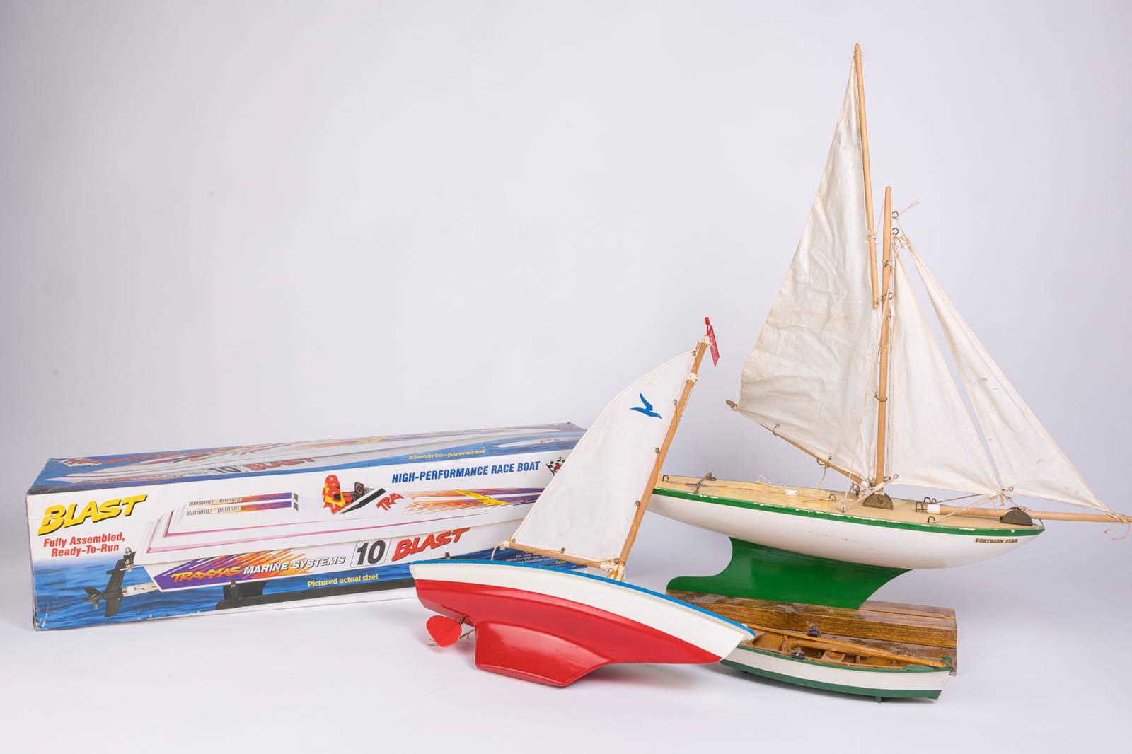Vintage Rc & Model Boats Auction