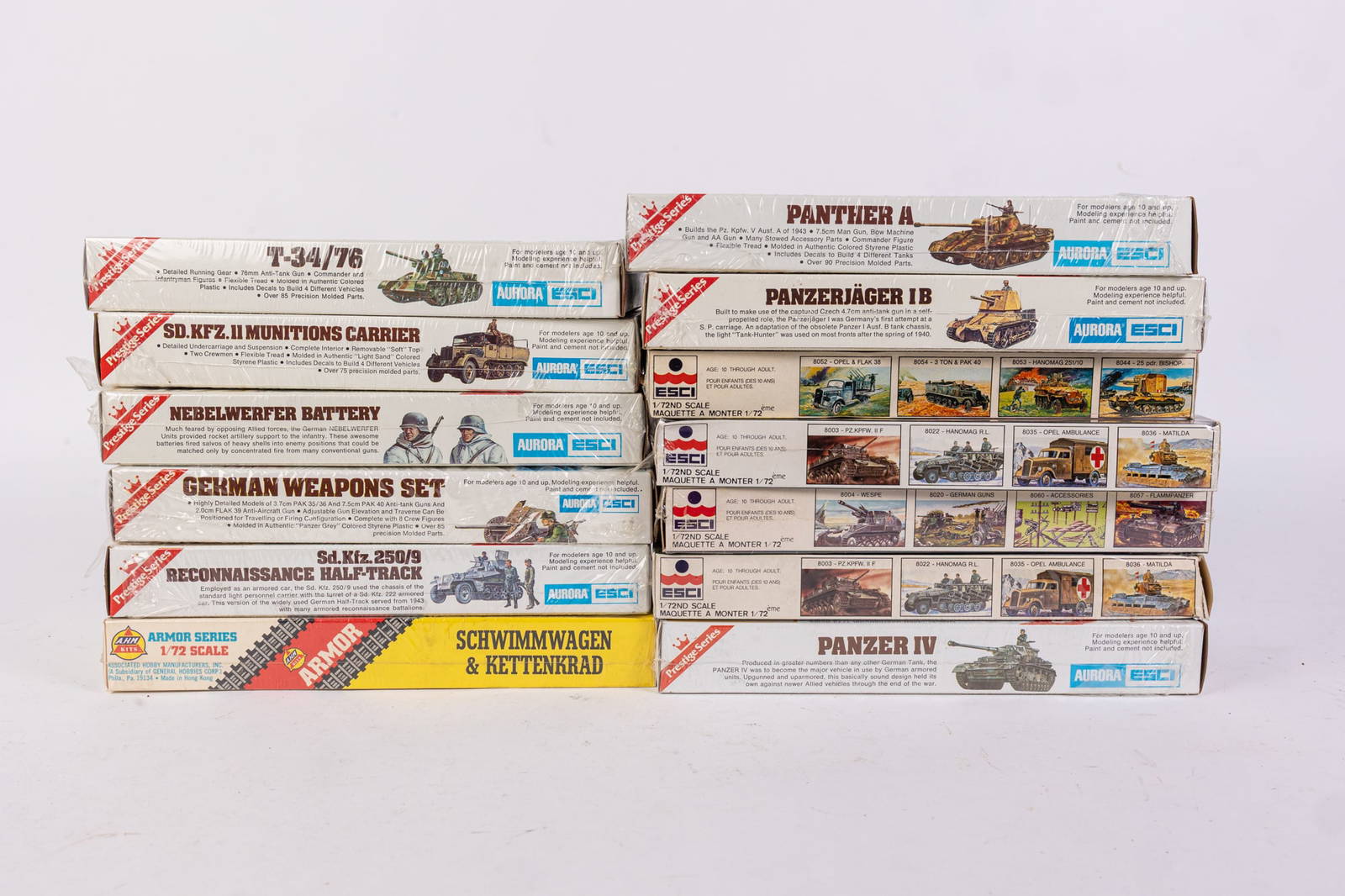 Lot Of Vintage Model Building Kits Auction