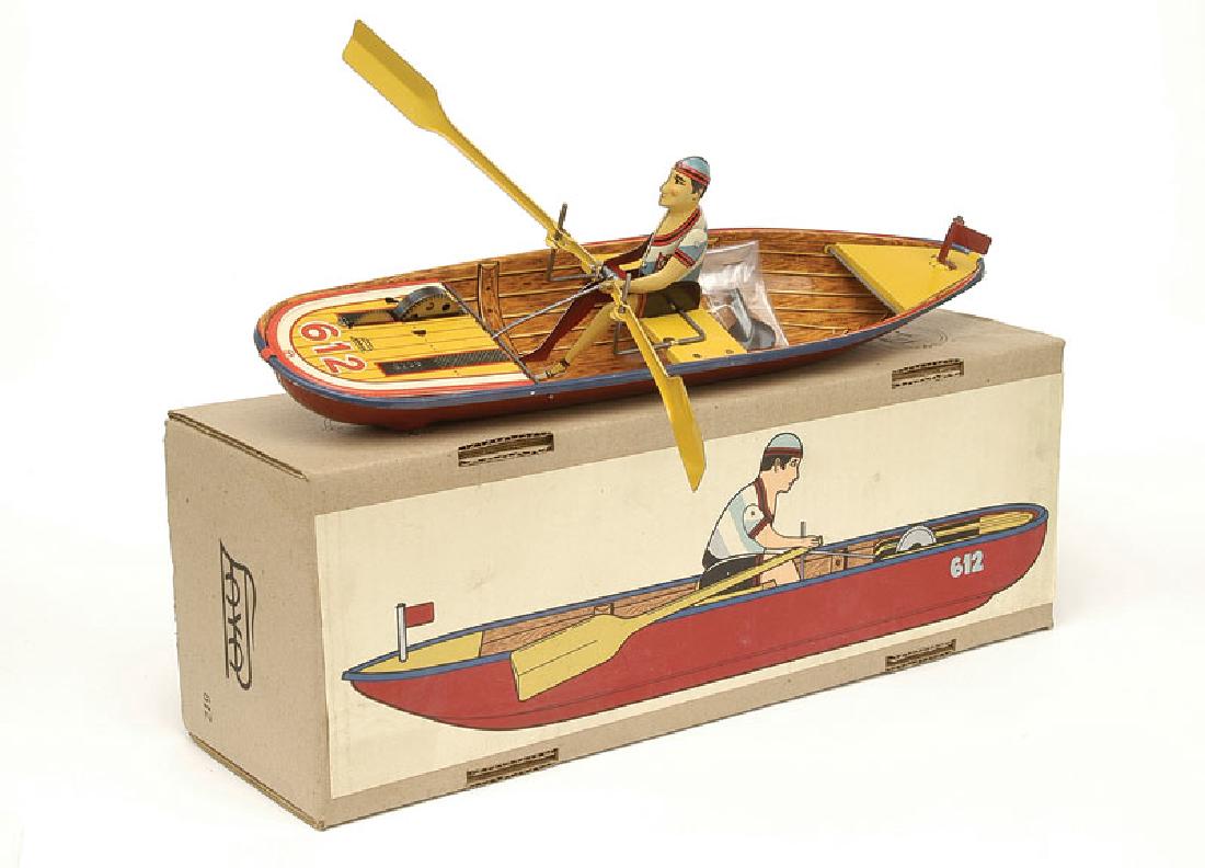 Tin Windup PAYA Spain #612 ROW BOAT with Rowing Figure