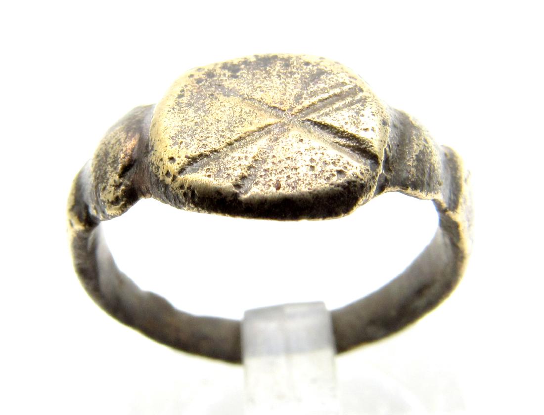 Ancient Roman Legionary Ring with an "X" on the Bezel