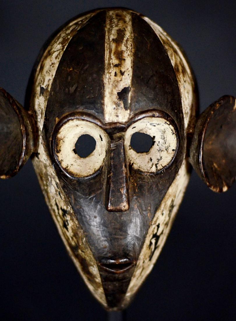 Unusual African Tribal Boa Pongdudu Mask