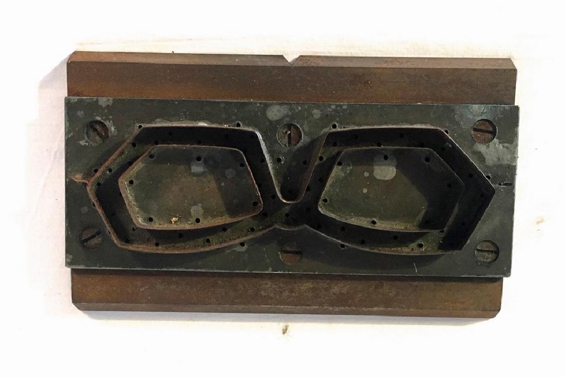 1920-1930 Wood and Metal Eye Glass Frame Mold
