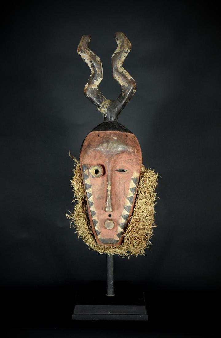 African Tribal Pende Mbambi Mask - May 02, 2018 | Jasper52 in NY