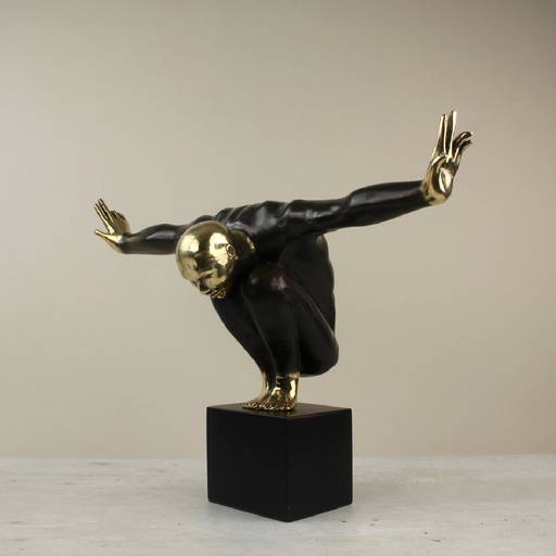 Olympic Swimmer Statue