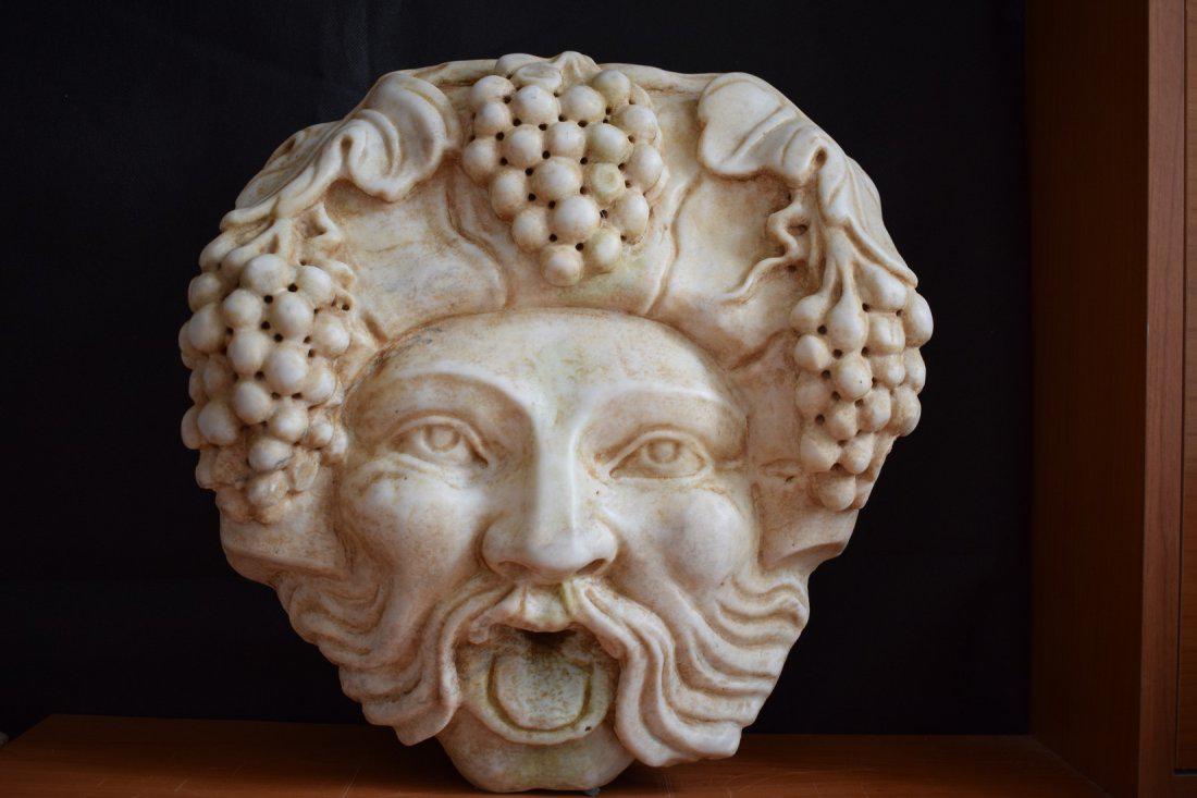 Fountain mask, in Carrara marble, from the 19th century - Jul 31, 2018 ...
