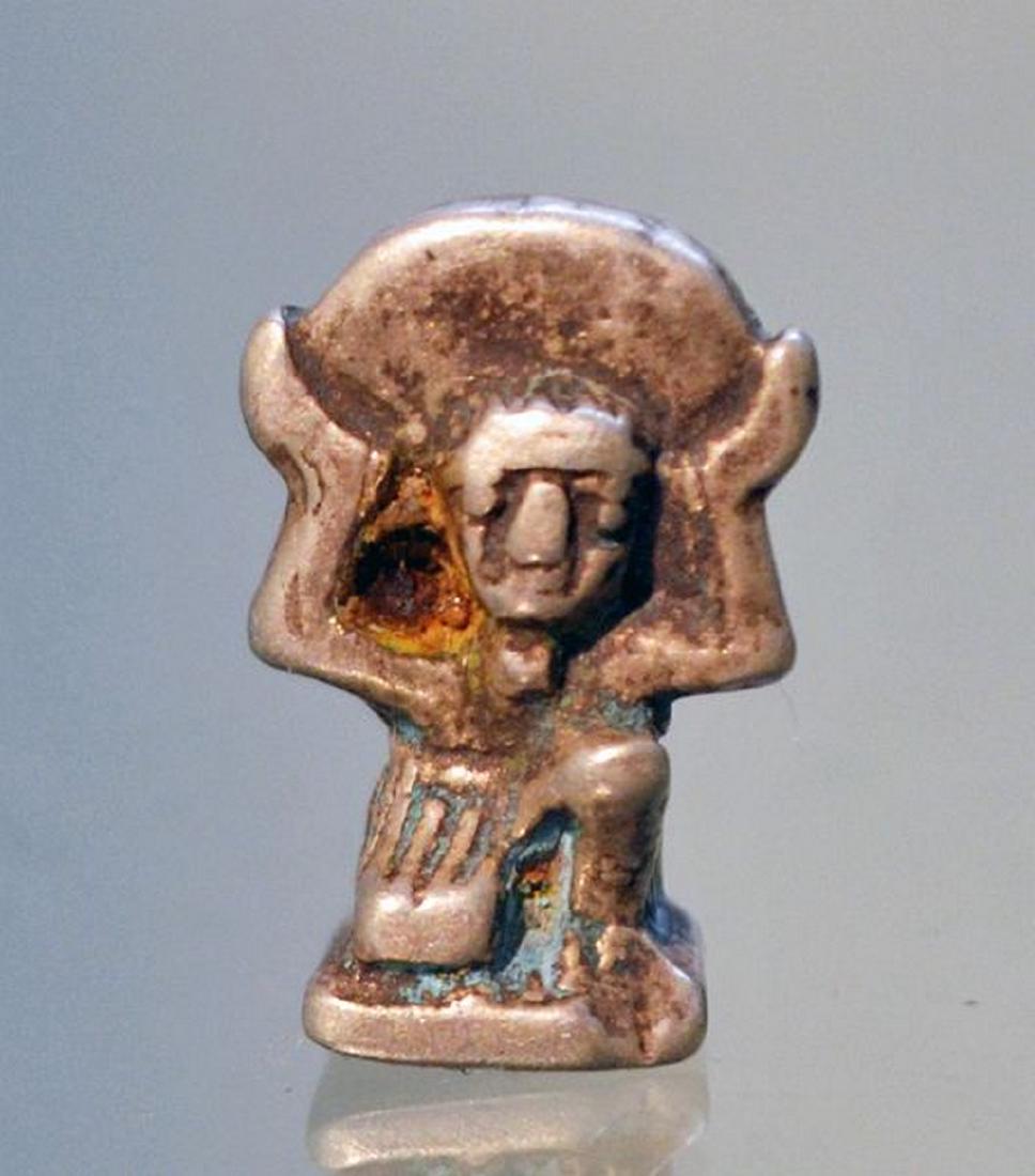 An Ancient Egyptian Silver Shu Amulet - Aug 08, 2018 | Jasper52 in NY