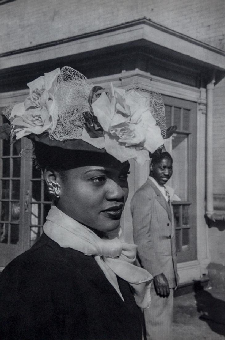 HENRI CARTIER-BRESSON - Easter Sunday in Harlem, 1947