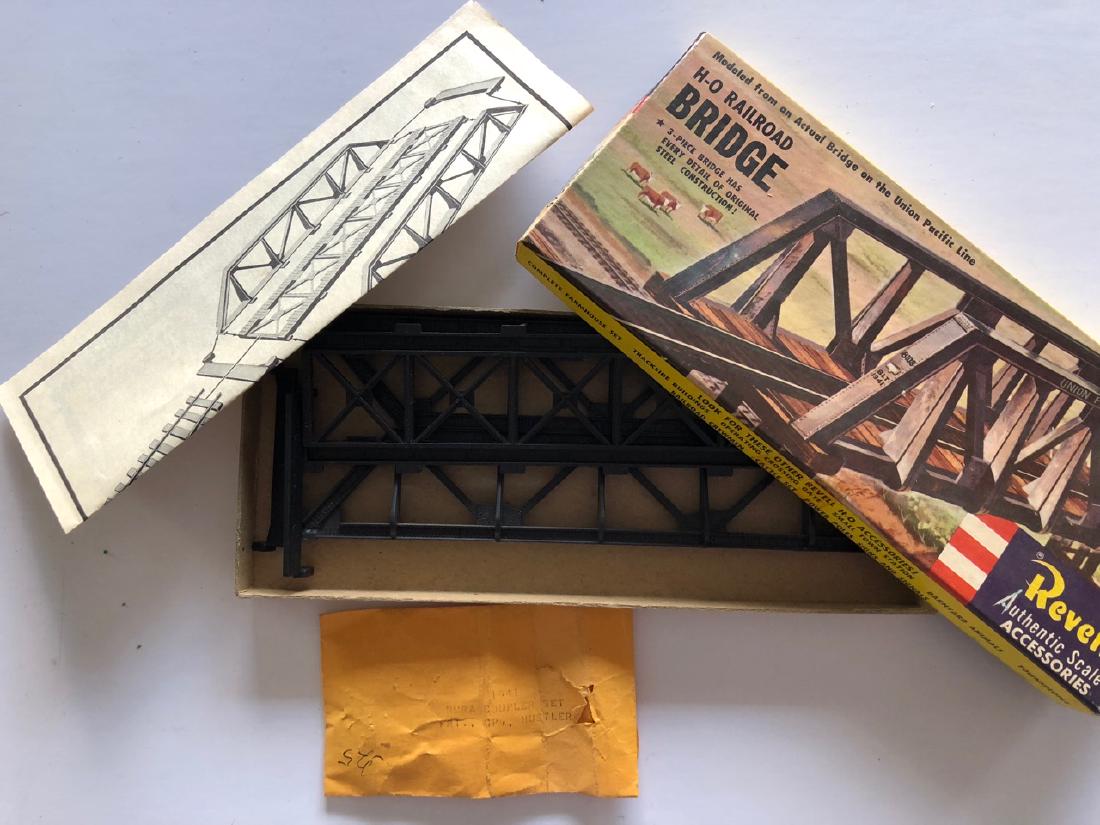REVELL HO RAILROAD BRIDGE - IN BOX